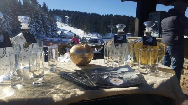 Vučija rakija na Kopaoniku | Simexoriginal d.o.o.